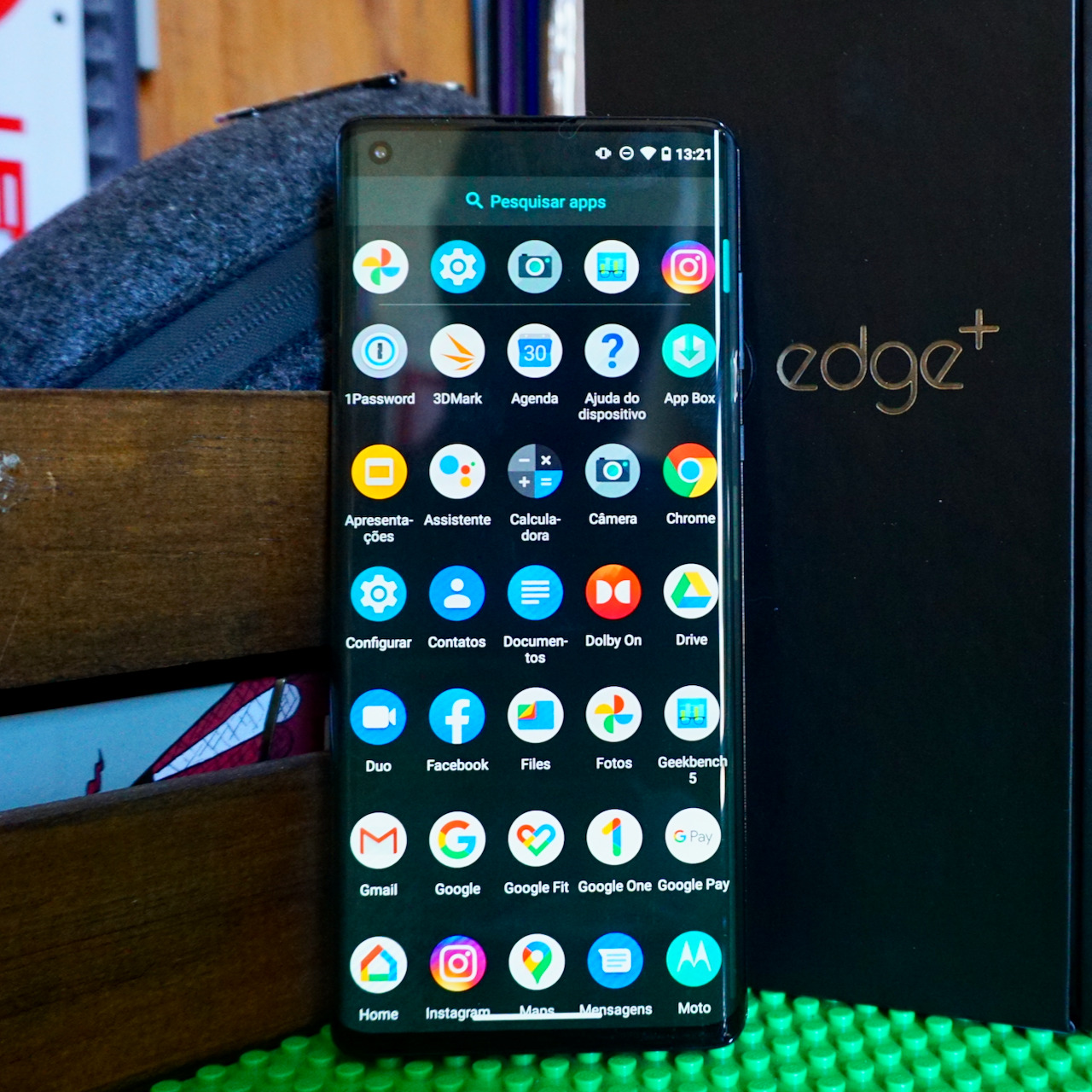 Moto Edge+ chega ao Brasil, pronto para 5G (mais ou menos) | INTERFACES